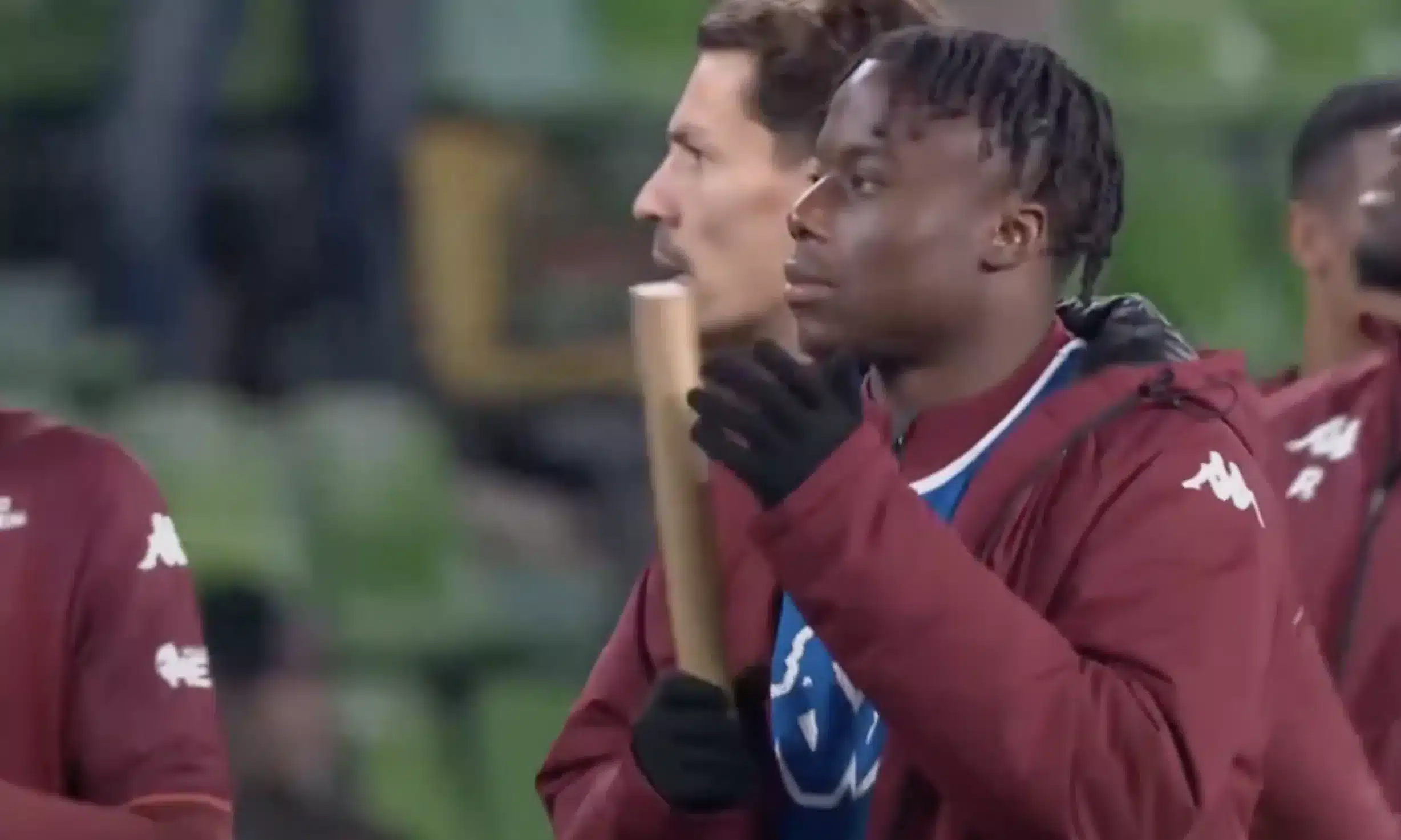 Bâton de Bourbotte : le phénomène viral qui anime la Ligue 1